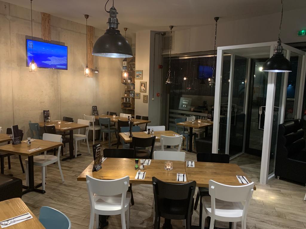 Yiamas restaurant